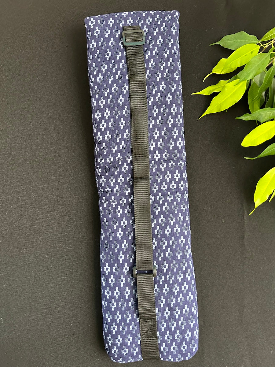 Little Fish Cotton Flute Bag - Blue Matrix - Medium – Lark in the Morning