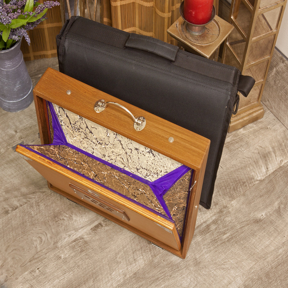 Shruti Boxes – Lark in the Morning